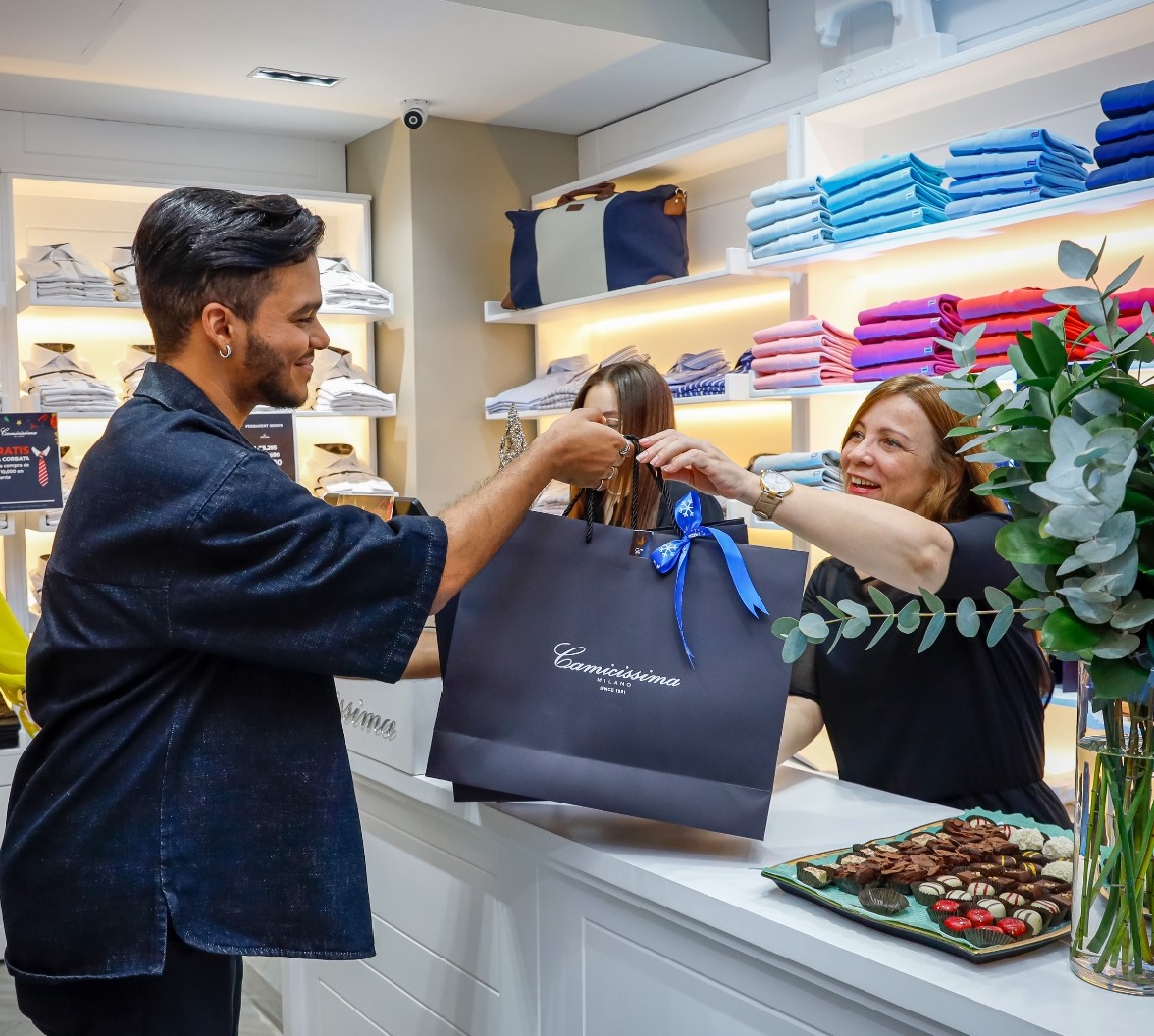 Camicissima celebra su segundo aniversario con nueva sucursal en Downtown Center | CG Latin Magazine
